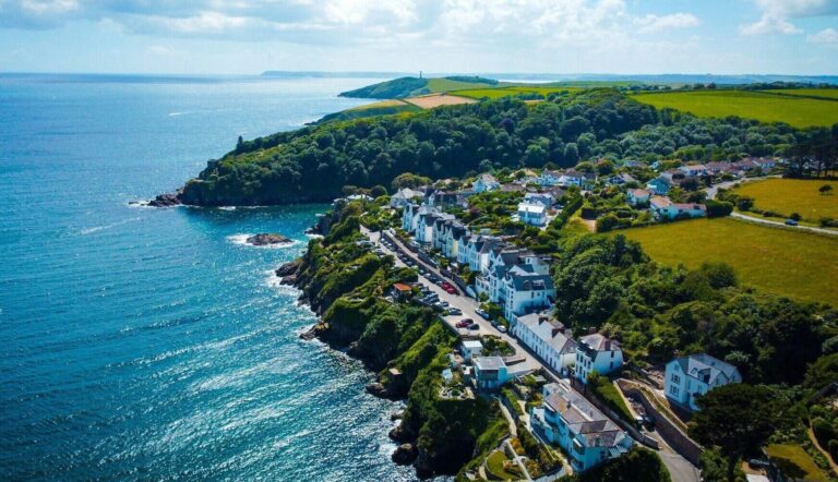 Falmouth Taxis - A2B Taxis Cornwall